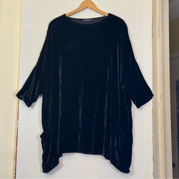 cut loose | Tops | Cut Loose Luscious Black Velvet Tunic With Pockets ...